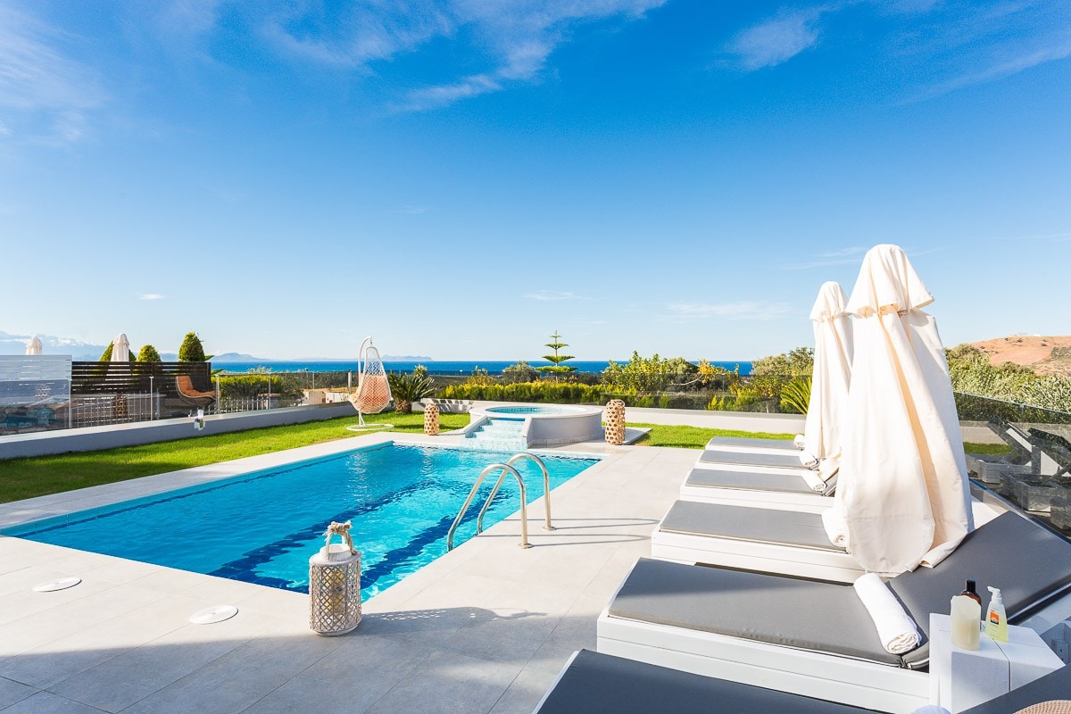 Anna Maria Villa, sumptuous design | Think Villa