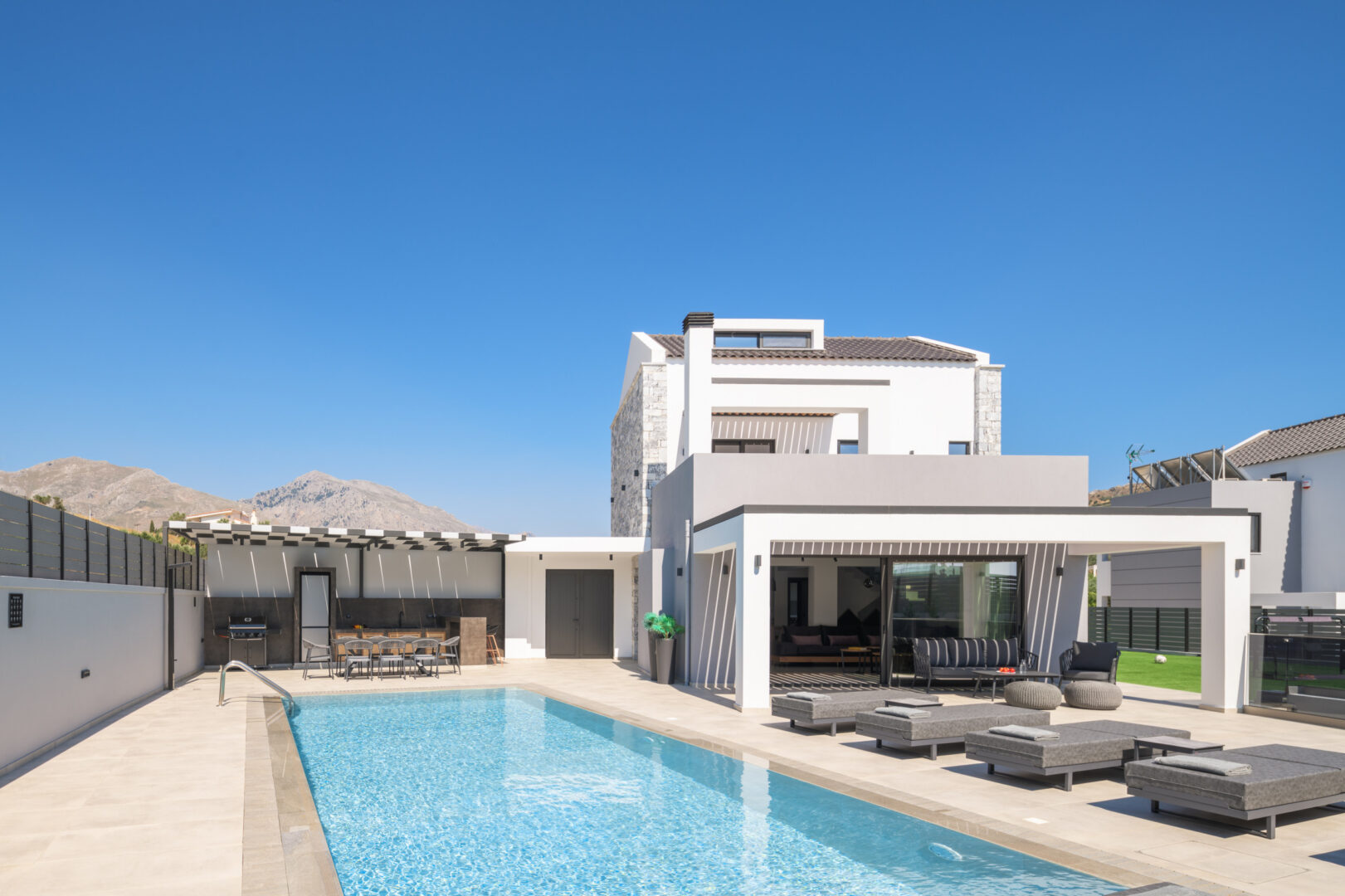 Monti Luxury Villa, with Heated Pool & Hot Tub | Think Villa