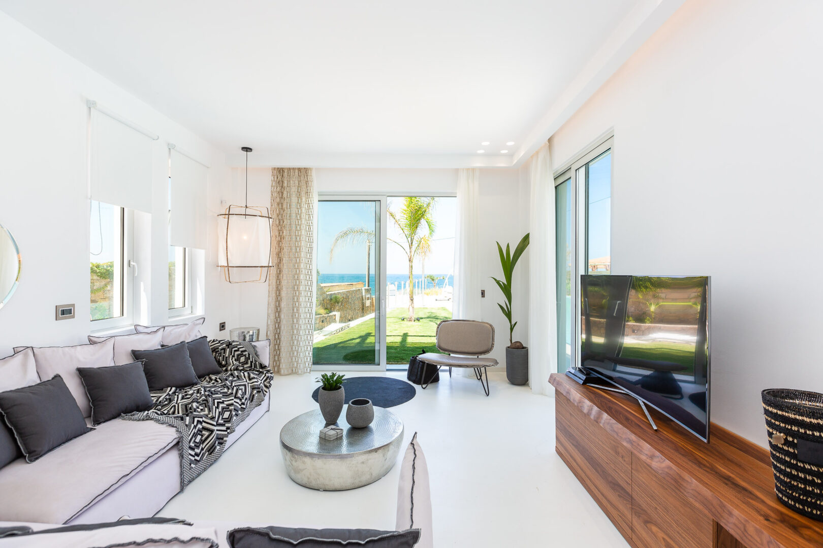 La Casa di Mare, Luxury Beach Front Villa | Think Villa