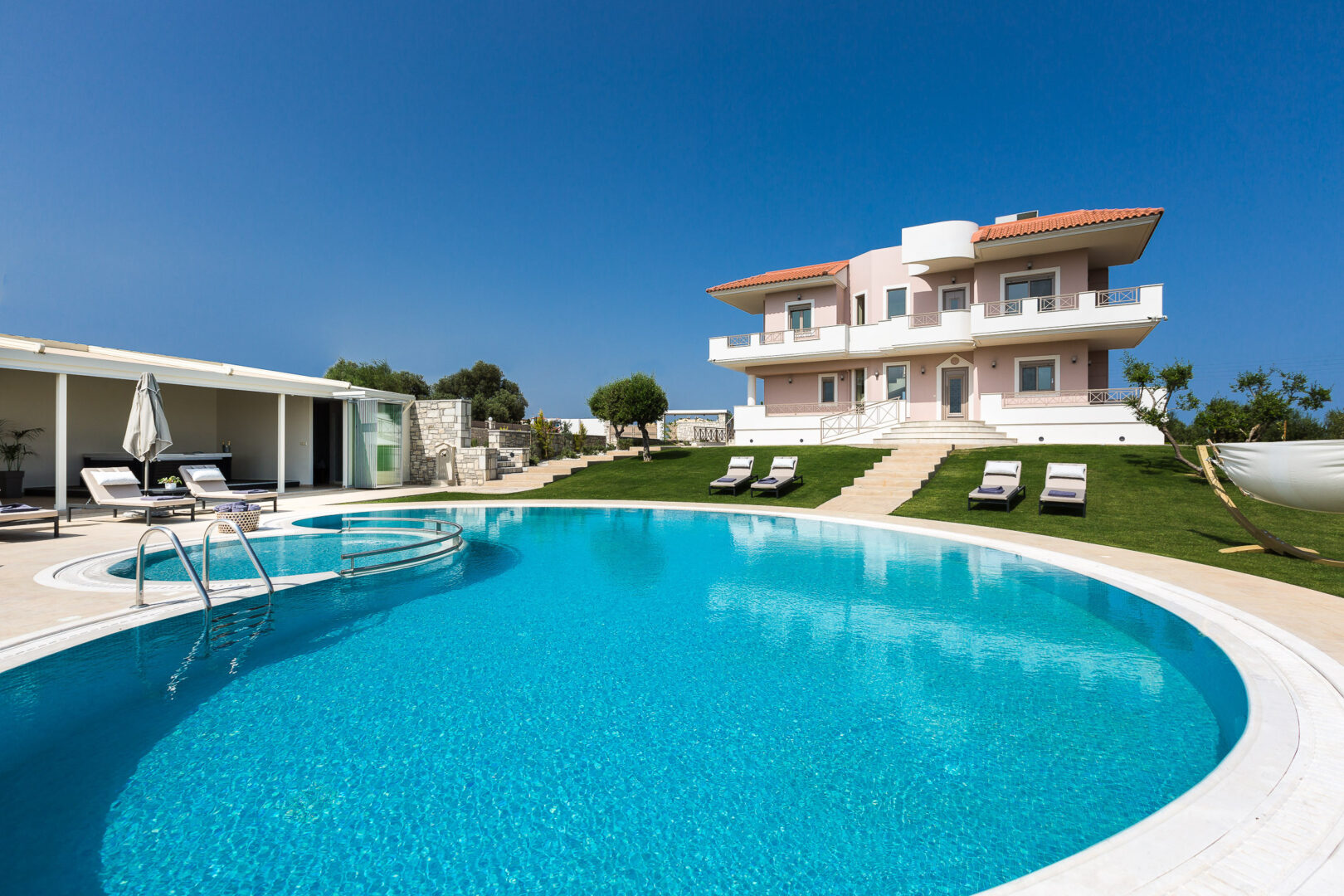 Aelia Residence, Wellness with 100m² Heated Pool | Think Villa